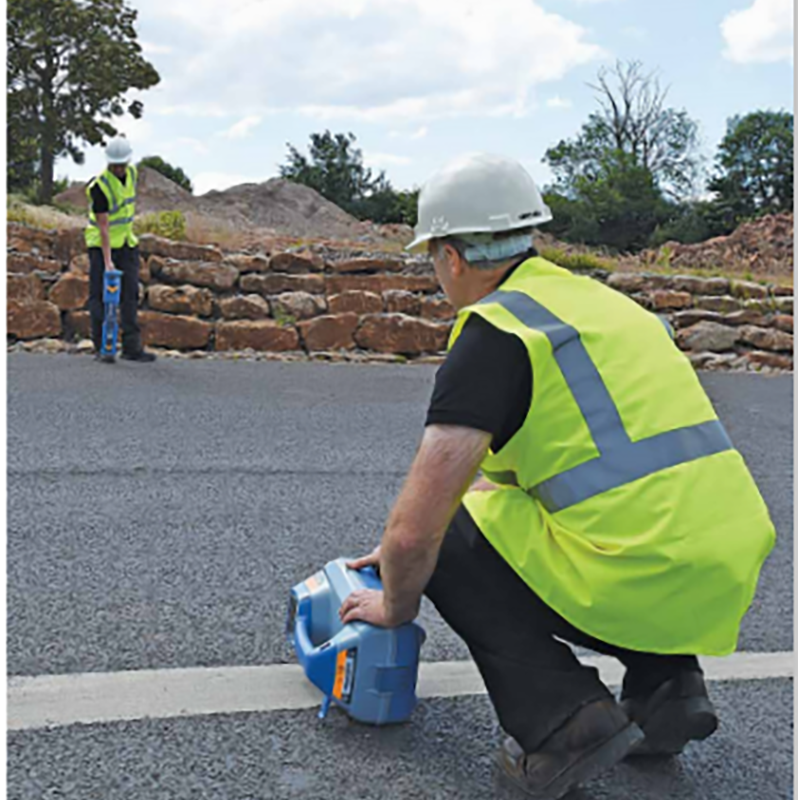 RD8100 Cable, Pipe and RF Marker Locators