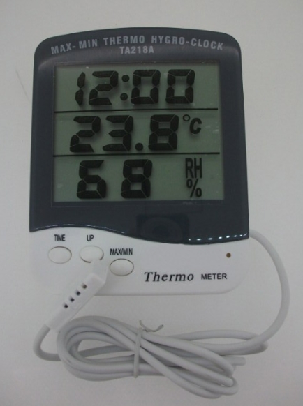 TA218A Digital Humidity and Temperature Meter